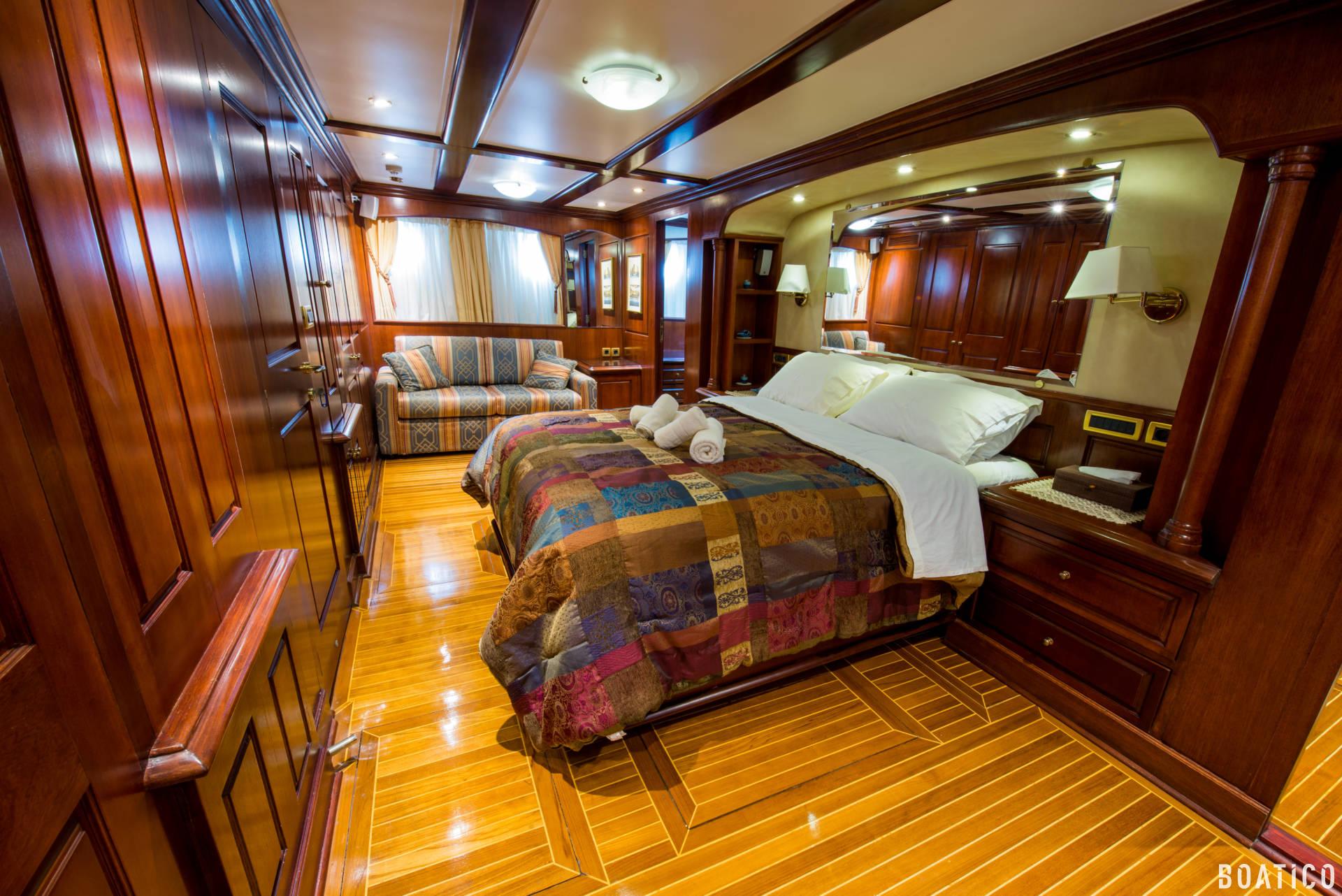 Rent gulet Blue Dream in Greece – BOATICO Yacht Charter